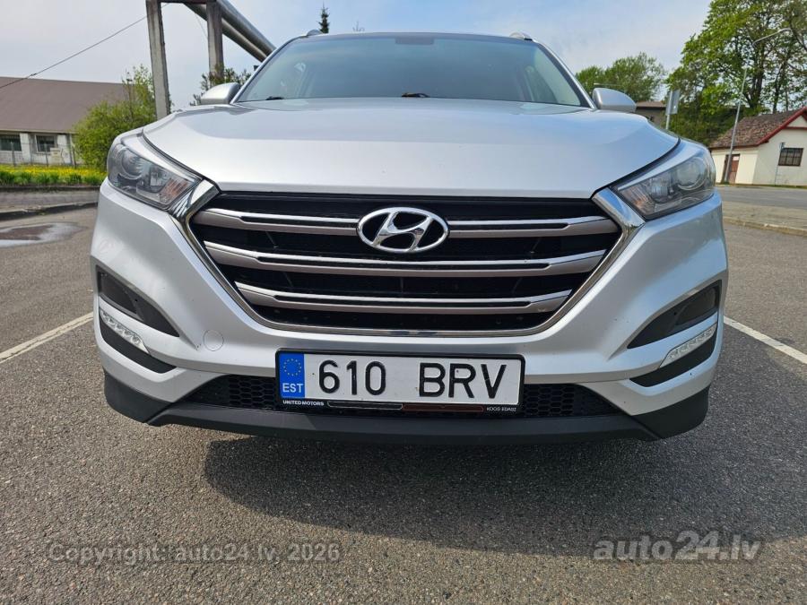 Pelēks Hyundai Tucson 2016 Paide, ar dzinēja tilpumu 1.60 L un nobraukumu 159 tūkst. km par 10900 €, foto 3 vietnē AUTOMOTO.COM.LV