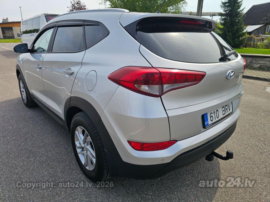 Pelēks Hyundai Tucson 2016 Paide, ar dzinēja tilpumu 1.60 L un nobraukumu 159 tūkst. km par 10900 €, foto 7 vietnē AUTOMOTO.COM.LV
