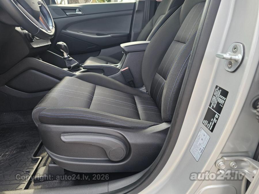 Pelēks Hyundai Tucson 2016 Paide, ar dzinēja tilpumu 1.60 L un nobraukumu 159 tūkst. km par 10900 €, foto 20 vietnē AUTOMOTO.COM.LV