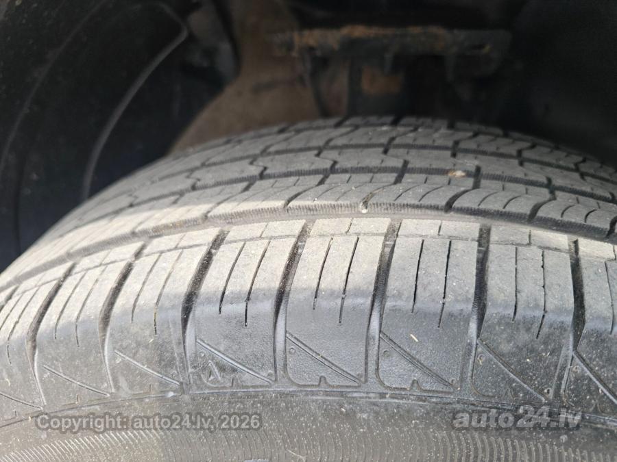 Pelēks Hyundai Tucson 2016 Paide, ar dzinēja tilpumu 1.60 L un nobraukumu 159 tūkst. km par 10900 €, foto 26 vietnē AUTOMOTO.COM.LV