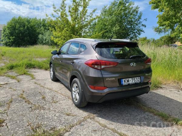 Pelēks Hyundai Tucson 2016 Liepāja, ar dzinēja tilpumu 1.60 L un nobraukumu 132 tūkst. km par 9500 €, foto 1 vietnē AUTOMOTO.COM.LV