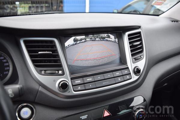 Pelēks Hyundai Tucson 2016 Rīga, ar dzinēja tilpumu 2.00 L un nobraukumu 143 tūkst. km par 13900 €, foto 6 vietnē AUTOMOTO.COM.LV