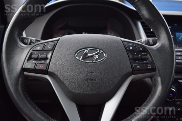 Pelēks Hyundai Tucson 2016 Rīga, ar dzinēja tilpumu 2.00 L un nobraukumu 143 tūkst. km par 13900 €, foto 8 vietnē AUTOMOTO.COM.LV