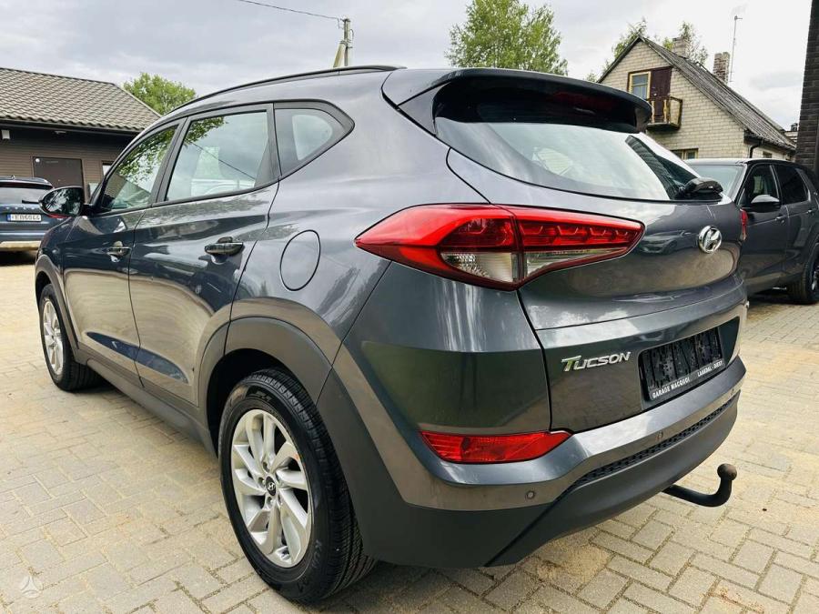 Pelēks Hyundai Tucson 2016 Kauņa, ar dzinēja tilpumu 1.69 L un nobraukumu 225 tūkst. km par 8950 €, foto 5 vietnē AUTOMOTO.COM.LV
