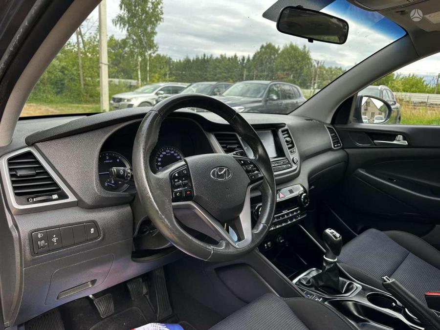 Pelēks Hyundai Tucson 2016 Kauņa, ar dzinēja tilpumu 1.69 L un nobraukumu 225 tūkst. km par 8950 €, foto 9 vietnē AUTOMOTO.COM.LV