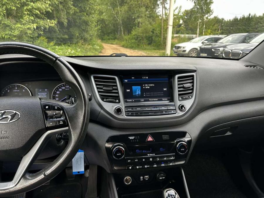 Pelēks Hyundai Tucson 2016 Kauņa, ar dzinēja tilpumu 1.69 L un nobraukumu 225 tūkst. km par 8950 €, foto 15 vietnē AUTOMOTO.COM.LV