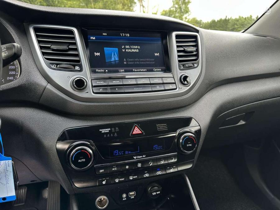 Pelēks Hyundai Tucson 2016 Kauņa, ar dzinēja tilpumu 1.69 L un nobraukumu 225 tūkst. km par 8950 €, foto 16 vietnē AUTOMOTO.COM.LV