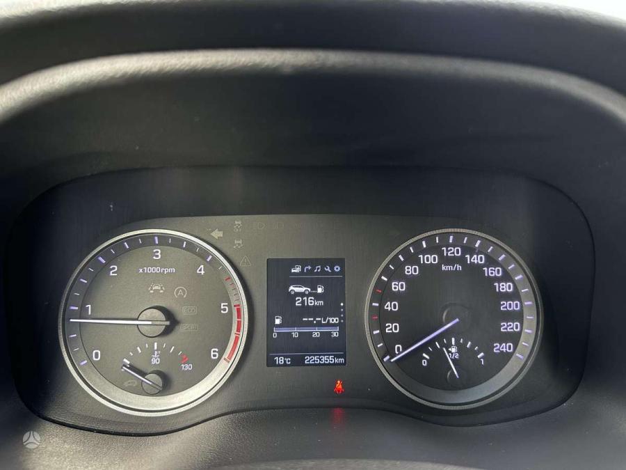 Pelēks Hyundai Tucson 2016 Kauņa, ar dzinēja tilpumu 1.69 L un nobraukumu 225 tūkst. km par 8950 €, foto 17 vietnē AUTOMOTO.COM.LV
