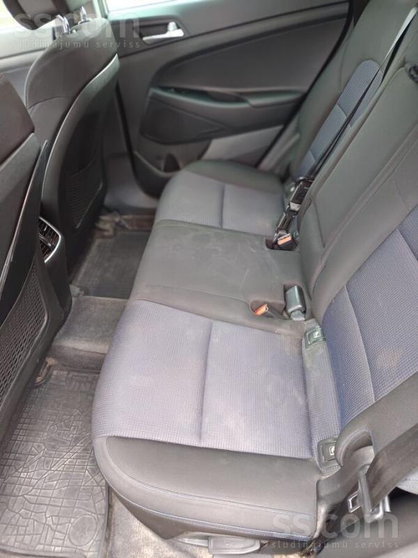 Grey Hyundai Tucson 2016 in Jurmala, with an engine capacity of 1.60 L and mileage of 145 thousand km for 9980 €, photo 7 on AUTOMOTO.COM.LV