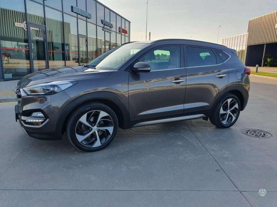 Pelēks Hyundai Tucson 2016 Šauļi, ar dzinēja tilpumu 1.70 L un nobraukumu 221 tūkst. km par 12300 €, foto 8 vietnē AUTOMOTO.COM.LV