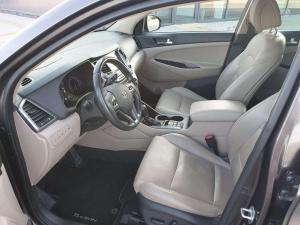 Pelēks Hyundai Tucson 2016 Šauļi, ar dzinēja tilpumu 1.70 L un nobraukumu 221 tūkst. km par 12300 €, foto 9 vietnē AUTOMOTO.COM.LV