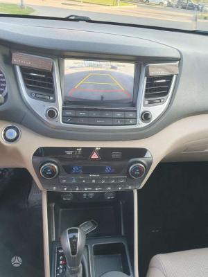 Pelēks Hyundai Tucson 2016 Šauļi, ar dzinēja tilpumu 1.70 L un nobraukumu 221 tūkst. km par 12300 €, foto 11 vietnē AUTOMOTO.COM.LV