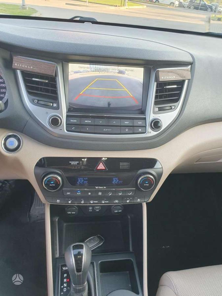 Pelēks Hyundai Tucson 2016 Šauļi, ar dzinēja tilpumu 1.70 L un nobraukumu 221 tūkst. km par 12300 €, foto 11 vietnē AUTOMOTO.COM.LV