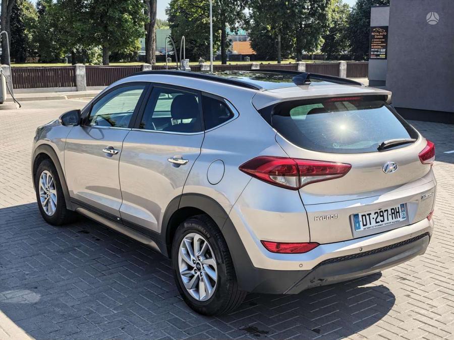 Pelēks Hyundai Tucson 2016 Tauragė, ar dzinēja tilpumu 1.69 L un nobraukumu 210 tūkst. km par 7300 €, foto 17 vietnē AUTOMOTO.COM.LV