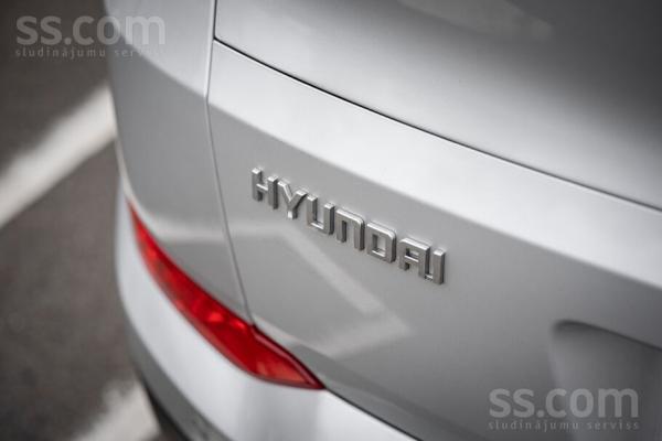 Pelēks Hyundai Tucson 2016 Rīga, ar dzinēja tilpumu 1.70 L un nobraukumu 329 tūkst. km par 8990 €, foto 7 vietnē AUTOMOTO.COM.LV