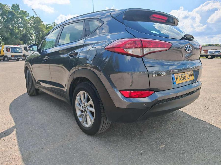 Pelēks Hyundai Tucson 2016 Kauņa, ar dzinēja tilpumu 1.69 L un nobraukumu 204 tūkst. km par 4200 €, foto 8 vietnē AUTOMOTO.COM.LV