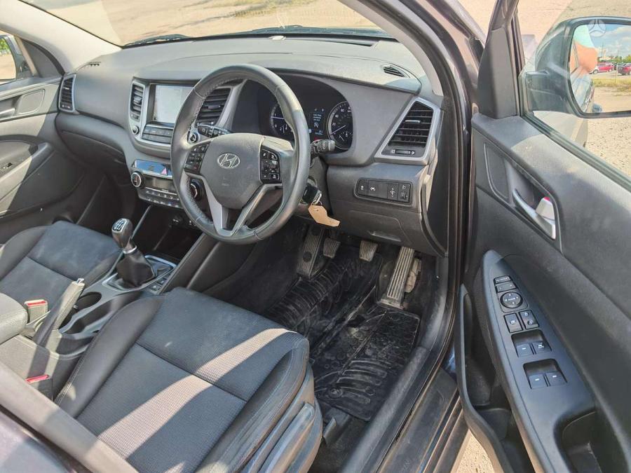 Pelēks Hyundai Tucson 2016 Kauņa, ar dzinēja tilpumu 1.69 L un nobraukumu 204 tūkst. km par 4200 €, foto 17 vietnē AUTOMOTO.COM.LV
