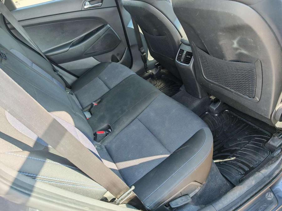 Pelēks Hyundai Tucson 2016 Kauņa, ar dzinēja tilpumu 1.69 L un nobraukumu 204 tūkst. km par 4200 €, foto 18 vietnē AUTOMOTO.COM.LV