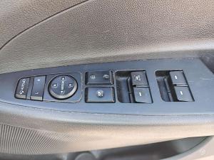 Pelēks Hyundai Tucson 2016 Kauņa, ar dzinēja tilpumu 1.69 L un nobraukumu 204 tūkst. km par 4200 €, foto 26 vietnē AUTOMOTO.COM.LV