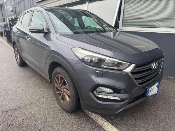 Хендай Туксон 2016 в Таураге на AUTOMOTO.COM.LV Серый Хендай Туксон 2016 в Таураге, объемом двигателя 1.69 л и пробегом 184 тыс. км за 9300 €, фото 1 на AUTOMOTO.COM.LV