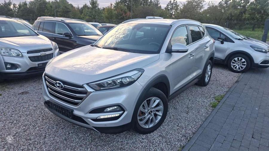 Pelēks Hyundai Tucson 2016 Kauņa, ar dzinēja tilpumu 1.59 L un nobraukumu 171 tūkst. km par 11700 €, foto 3 vietnē AUTOMOTO.COM.LV