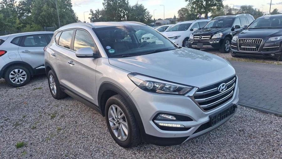 Pelēks Hyundai Tucson 2016 Kauņa, ar dzinēja tilpumu 1.59 L un nobraukumu 171 tūkst. km par 11700 €, foto 7 vietnē AUTOMOTO.COM.LV