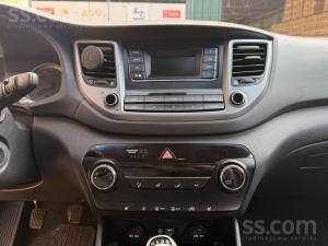 Pelēks Hyundai Tucson 2016 Rīga, ar dzinēja tilpumu 1.70 L un nobraukumu 162 tūkst. km par 11100 €, foto 6 vietnē AUTOMOTO.COM.LV