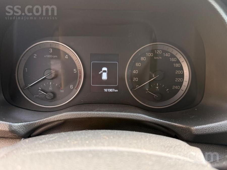 Pelēks Hyundai Tucson 2016 Rīga, ar dzinēja tilpumu 1.70 L un nobraukumu 162 tūkst. km par 11100 €, foto 8 vietnē AUTOMOTO.COM.LV