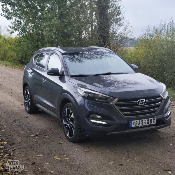 Grey Hyundai Tucson 2016 in Taurage, with an engine capacity of 2.00 L and mileage of 404 thousand km for 10500 €, photo 11 on AUTOMOTO.COM.LV
