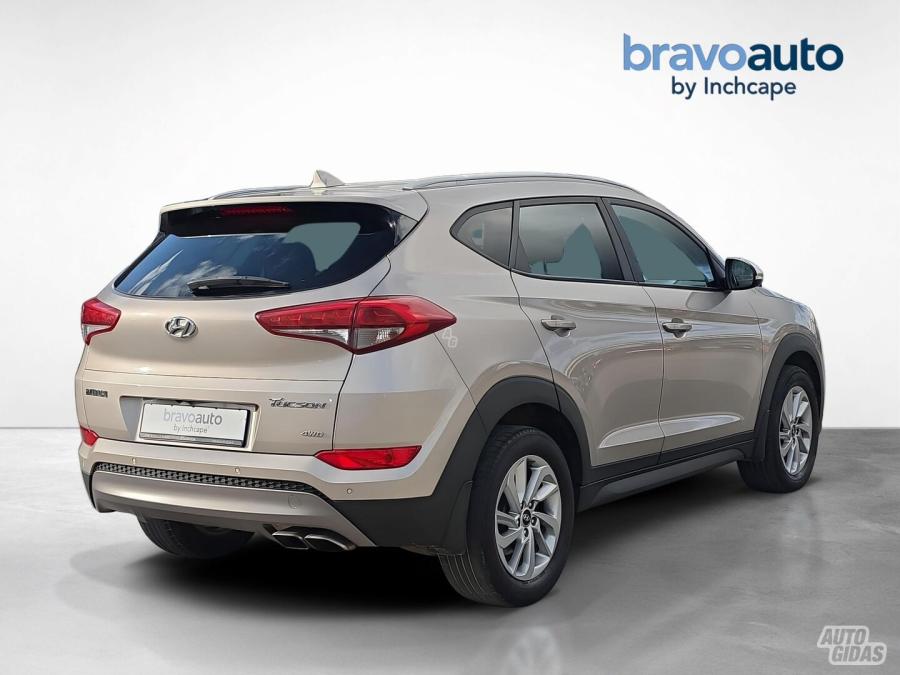 Grey Hyundai Tucson 2016 in Klaipeda, with an engine capacity of 1.60 L and mileage of 147 thousand km for 13500 €, photo 6 on AUTOMOTO.COM.LV