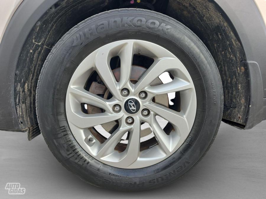 Grey Hyundai Tucson 2016 in Klaipeda, with an engine capacity of 1.60 L and mileage of 147 thousand km for 13500 €, photo 10 on AUTOMOTO.COM.LV