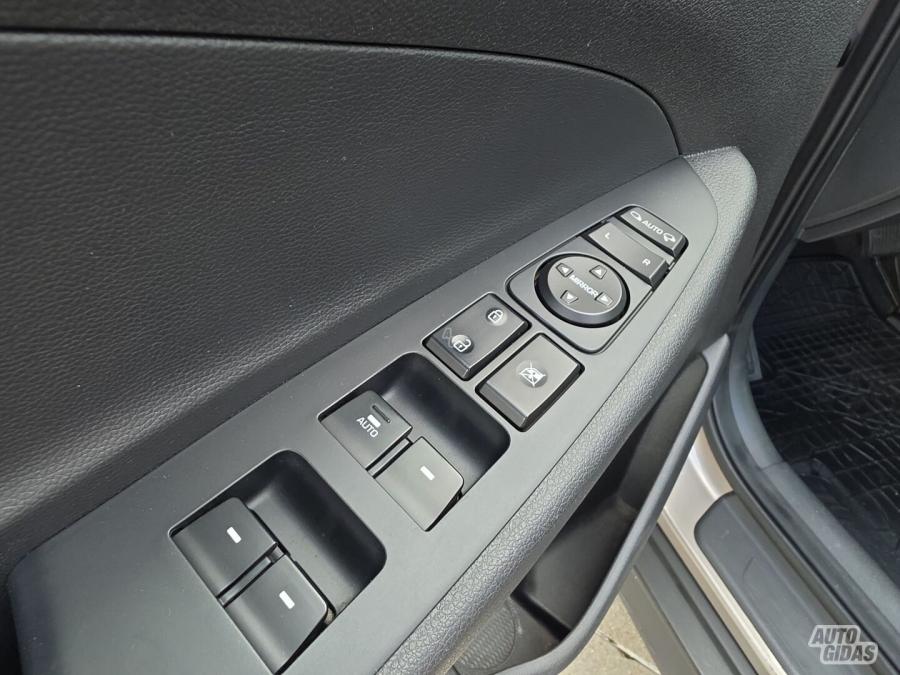 Grey Hyundai Tucson 2016 in Klaipeda, with an engine capacity of 1.60 L and mileage of 147 thousand km for 13500 €, photo 14 on AUTOMOTO.COM.LV