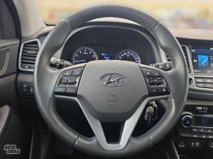 Grey Hyundai Tucson 2016 in Klaipeda, with an engine capacity of 1.60 L and mileage of 147 thousand km for 13500 €, photo 17 on AUTOMOTO.COM.LV