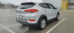 Grey Hyundai Tucson 2017 in Vilnius, with an engine capacity of 2.00 L and mileage of 121 thousand km for 9999 €, photo 3 on AUTOMOTO.COM.LV