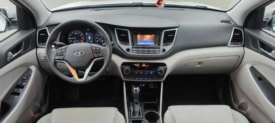Grey Hyundai Tucson 2017 in Vilnius, with an engine capacity of 2.00 L and mileage of 121 thousand km for 9999 €, photo 14 on AUTOMOTO.COM.LV