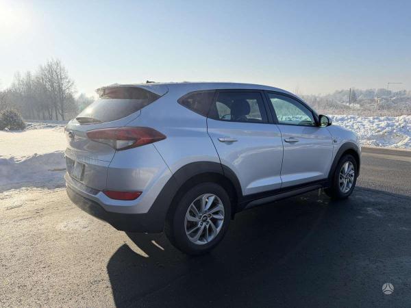 Grey Hyundai Tucson 2017 in Vilnius, with an engine capacity of 2.00 L and mileage of 121 thousand km for 9999 €, photo 6 on AUTOMOTO.COM.LV