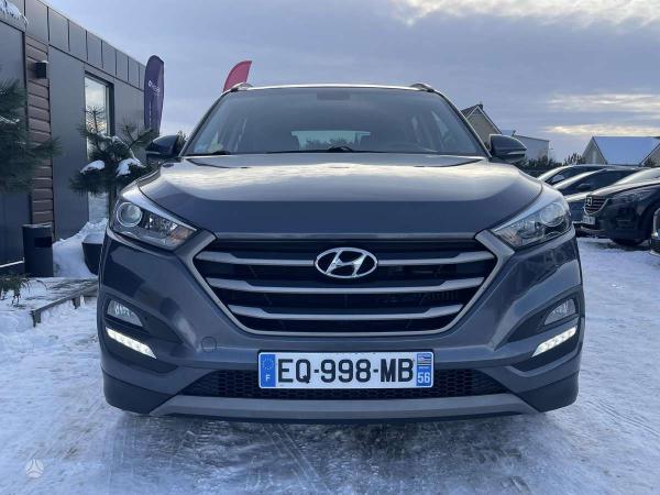 Grey Hyundai Tucson 2017 in Taurage, with an engine capacity of 1.69 L and mileage of 218 thousand km for 10200 €, photo 2 on AUTOMOTO.COM.LV