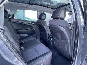 Grey Hyundai Tucson 2017 in Taurage, with an engine capacity of 1.69 L and mileage of 218 thousand km for 10200 €, photo 14 on AUTOMOTO.COM.LV