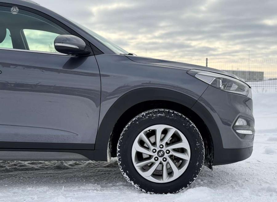 Pelēks Hyundai Tucson 2017 Tauragė, ar dzinēja tilpumu 1.69 L un nobraukumu 250 tūkst. km par 9300 €, foto 13 vietnē AUTOMOTO.COM.LV
