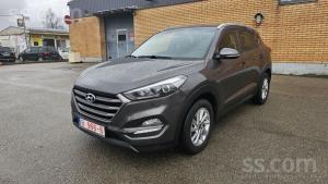 Grey Hyundai Tucson 2017 in Limbazi, with an engine capacity of 1.70 L and mileage of 200 thousand km for 11550 €, photo  on AUTOMOTO.COM.LV