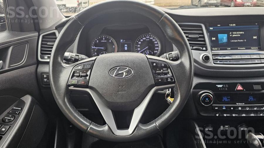 Pelēks Hyundai Tucson 2017 Limbaži, ar dzinēja tilpumu 1.70 L un nobraukumu 200 tūkst. km par 11550 €, foto 15 vietnē AUTOMOTO.COM.LV