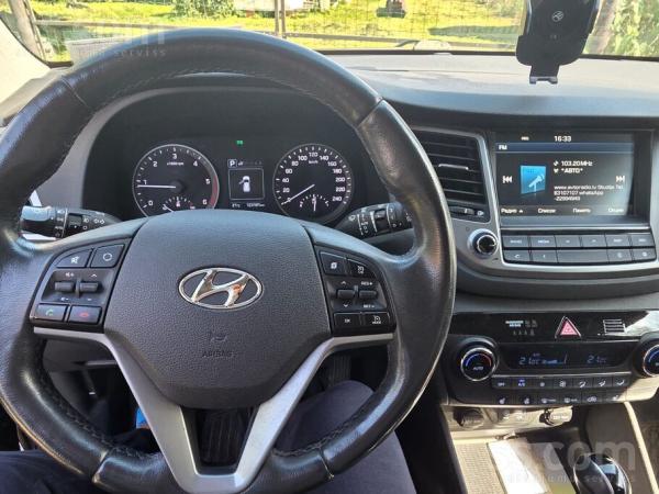Pelēks Hyundai Tucson 2017 Rīga, ar dzinēja tilpumu 1.70 L un nobraukumu 124 tūkst. km par 10900 €, foto 5 vietnē AUTOMOTO.COM.LV