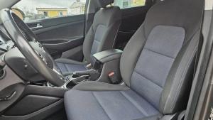 Grey Hyundai Tucson 2017 in Riga, with an engine capacity of 1.70 L and mileage of 200 thousand km for 10950 €, photo 11 on AUTOMOTO.COM.LV