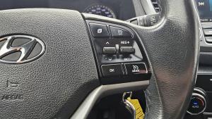 Grey Hyundai Tucson 2017 in Riga, with an engine capacity of 1.70 L and mileage of 200 thousand km for 10950 €, photo 15 on AUTOMOTO.COM.LV