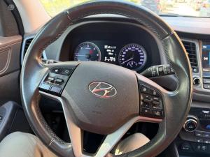 Pelēks Hyundai Tucson 2017 Panevēža, ar dzinēja tilpumu 2.00 L un nobraukumu 208 tūkst. km par 10600 €, foto 11 vietnē AUTOMOTO.COM.LV