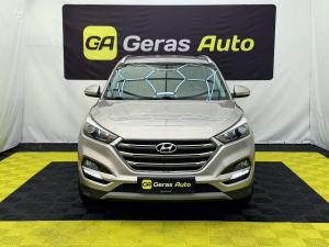 Grey Hyundai Tucson 2017 in Vilnius, with an engine capacity of 1.59 L and mileage of 152 thousand km for 13990 €, photo 8 on AUTOMOTO.COM.LV