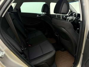 Grey Hyundai Tucson 2017 in Vilnius, with an engine capacity of 1.59 L and mileage of 152 thousand km for 13990 €, photo 14 on AUTOMOTO.COM.LV