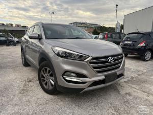 Grey Hyundai Tucson 2017 in Utena, with an engine capacity of 1.70 L and mileage of 171 thousand km for 11900 €, photo  on AUTOMOTO.COM.LV