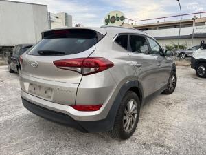 Grey Hyundai Tucson 2017 in Utena, with an engine capacity of 1.70 L and mileage of 171 thousand km for 11900 €, photo 5 on AUTOMOTO.COM.LV