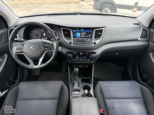 Grey Hyundai Tucson 2017 in Utena, with an engine capacity of 1.70 L and mileage of 171 thousand km for 11900 €, photo 10 on AUTOMOTO.COM.LV